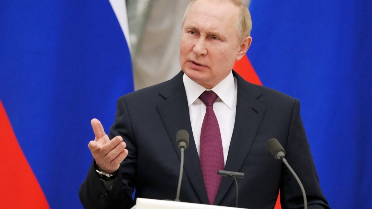 Vladimir Putin Health Russian Leader ‘feels Cornered Threatened