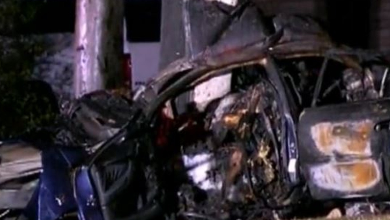 Thornlands Crash 30yo Man Dies After Vehicle Hits Power Pole The