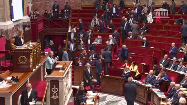 Opposition Mps Walk Out As French Pm Addresses Parliament Au