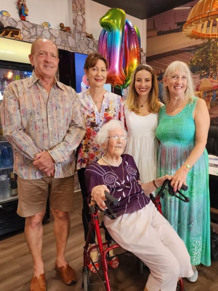 Gold Coast Grandmother Celebrates 100th Birthday Daily Telegraph