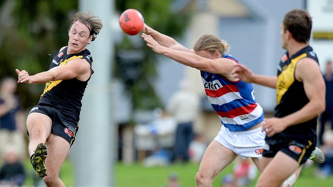 Tigers stun Bulldogs in comeback win | The Advertiser Tigers stun Bulldogs in comeback win | The Advertiser