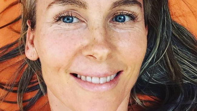 Sophie Rose Dead Blogger Famous For Breastfeeding 4yo Son Dies In