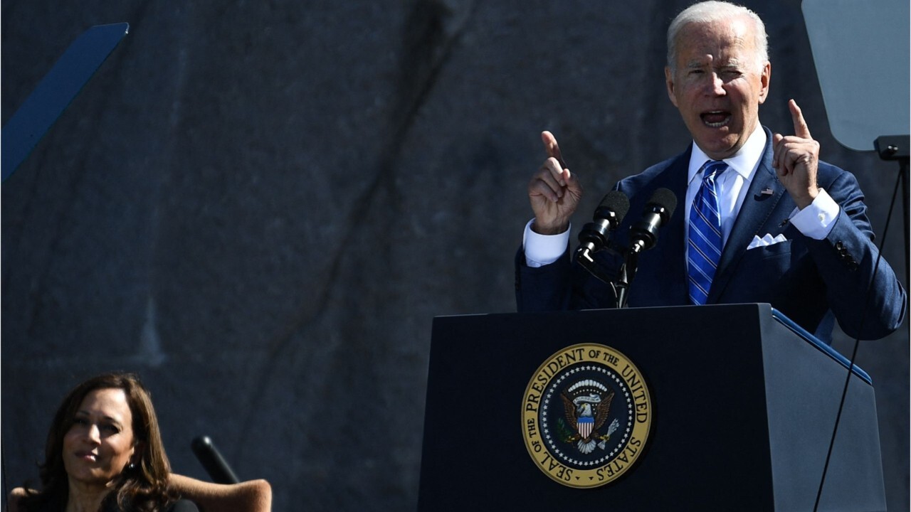 ‘what Am I Doing Here Biden Stumbles Again During Cnn Town Hall Event