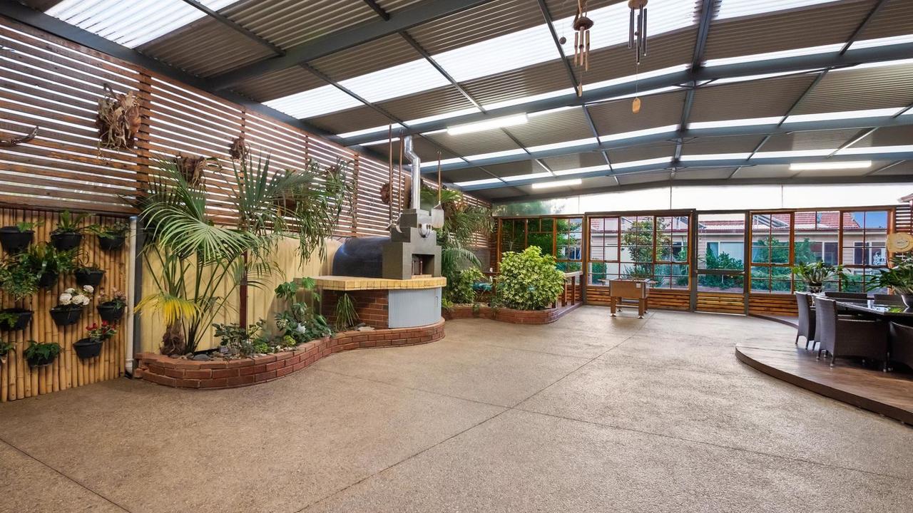 Toorak of Tarneit’s huge new record | news.com.au — Australia’s leading ... Toorak of Tarneit’s huge new record | news.com.au — Australia’s leading ...