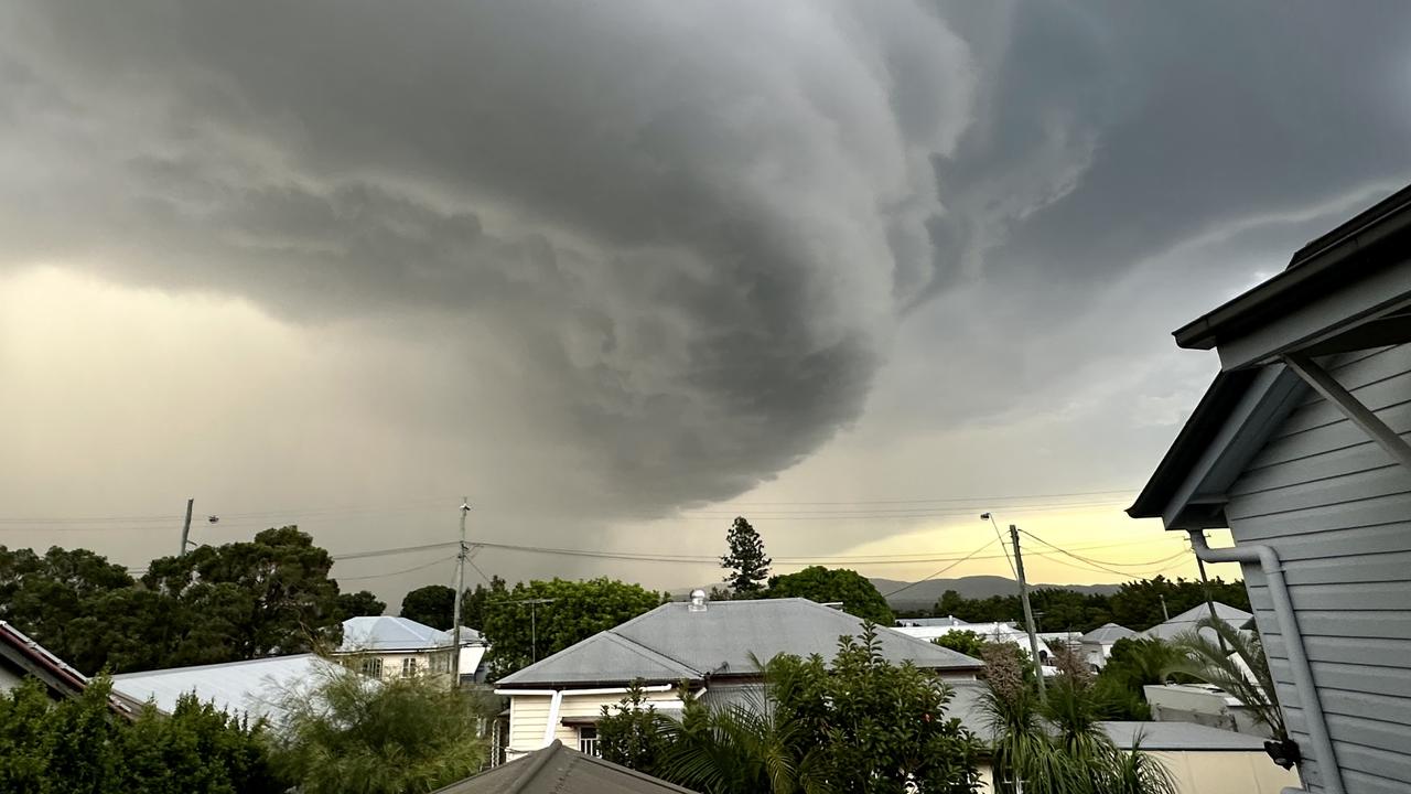 Qld Weather Severe Thunderstorms For Parts Of State Gold Coast Bulletin