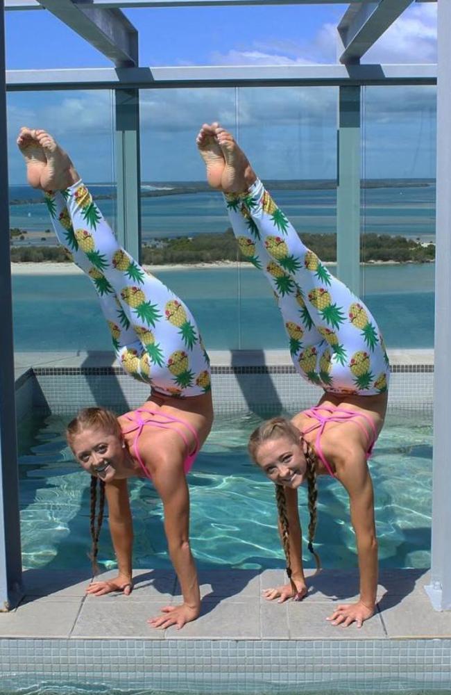 Teagan Rybka Samantha Rybka Acrobatic Youtube Twins Share Work Out