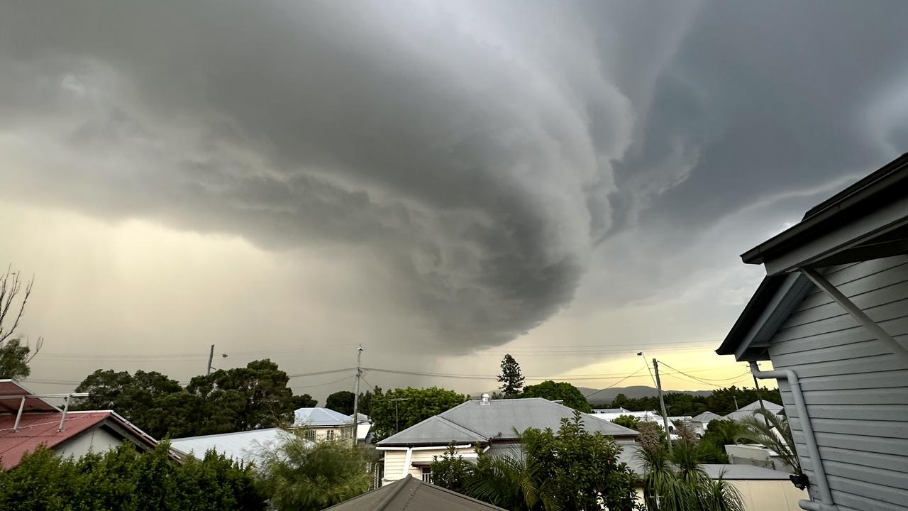 Qld Weather Severe Thunderstorms For Parts Of State Gold Coast Bulletin