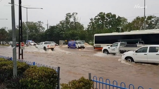 Heavy Rain On Monday Morning Floods In Darwin Au — Australia