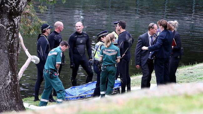 Police Investigating Discovery Of Mans Body Found In River Torrens