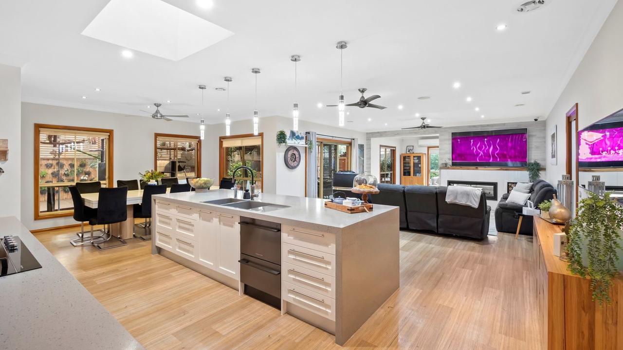 Toorak of Tarneit’s huge new record | news.com.au — Australia’s leading ... Toorak of Tarneit’s huge new record | news.com.au — Australia’s leading ...