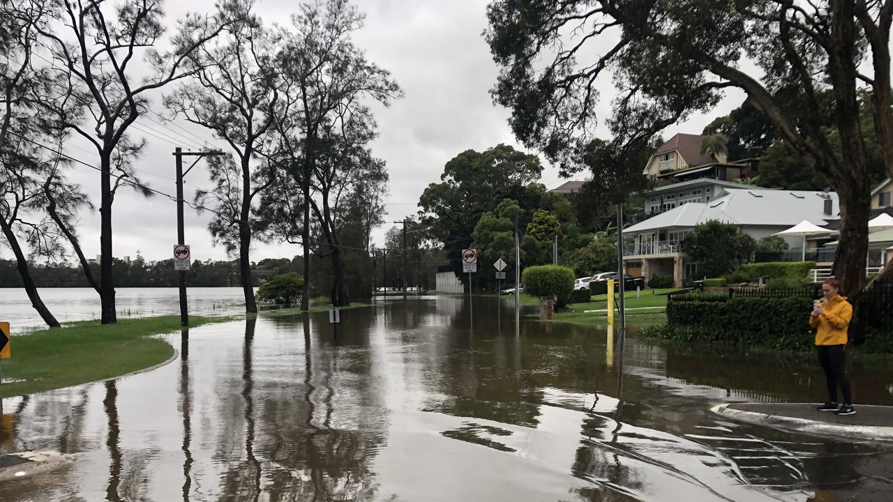 Sydney Braces For Heavy Rain Flash Flooding Alerts Daily Telegraph