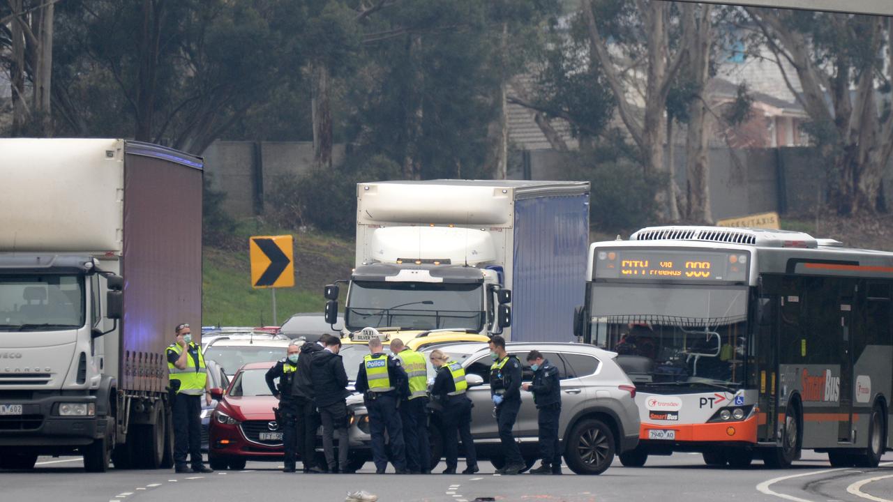 Eastern Freeway Traffic Pedestrian Dead Inbound Lanes Closed After