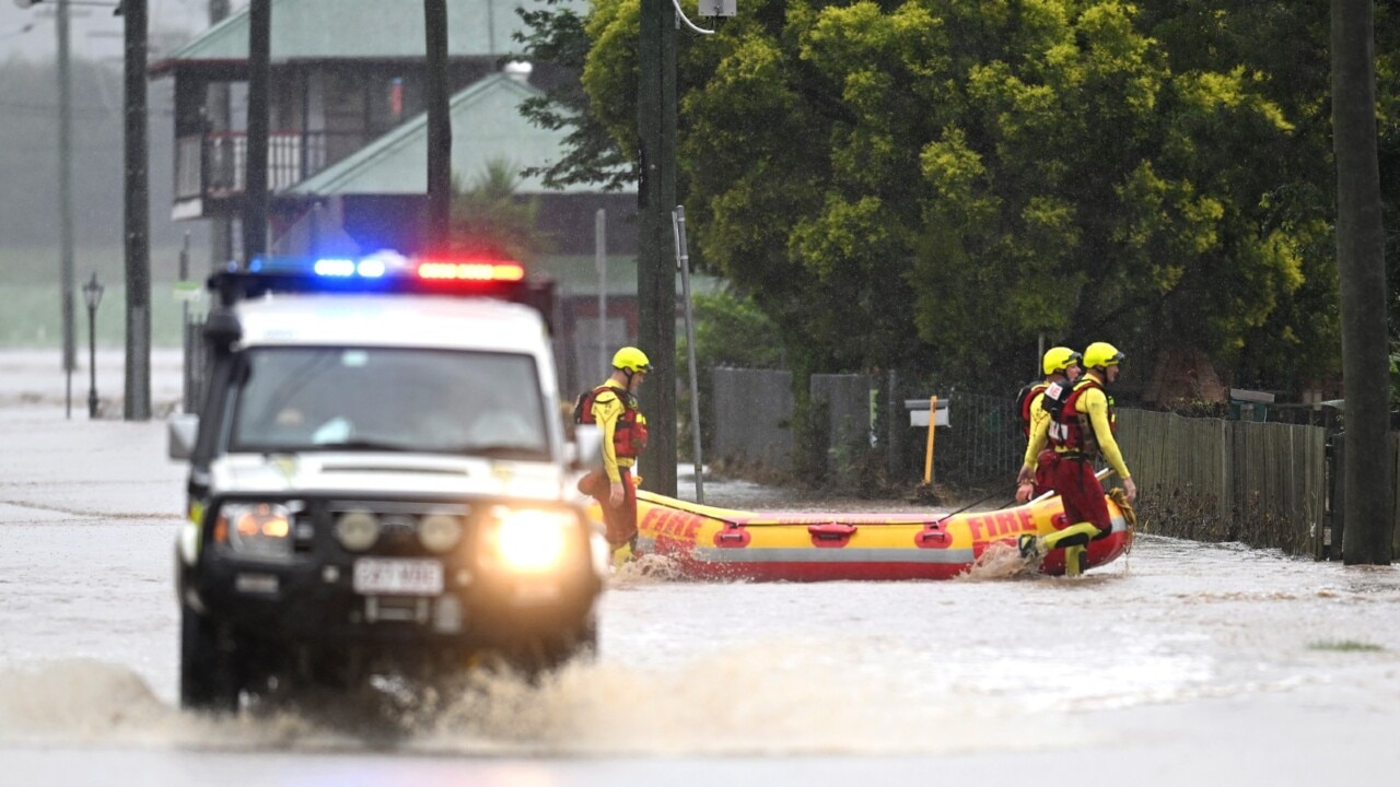 National Weather Weekend Rain In Nsw Qld Thunderstorms Flood