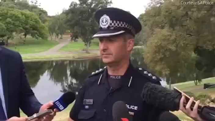 Police Investigating Discovery Of Mans Body Found In River Torrens
