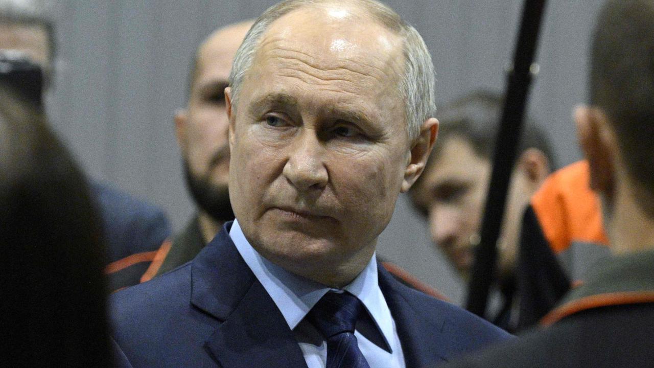 Alexei Navalny Dead Vladimir Putins Chief Political Opponent Dies In