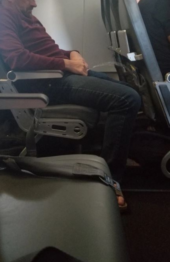 Frontier Airlines Man Caught On Camera Peeing On Seat Au
