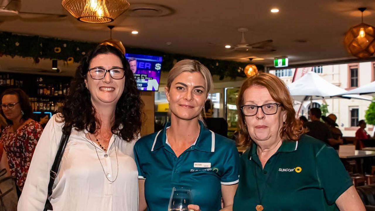 Gallery 35 Faces At Ladies In Business Networking Function